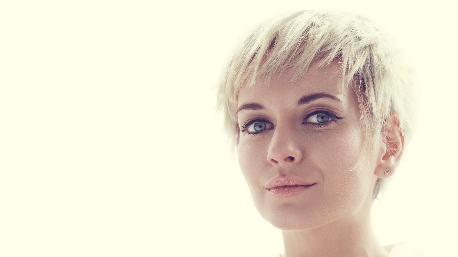 Rachel Riley Wallpapers: Rachel Riley - Magazine Photoshoot