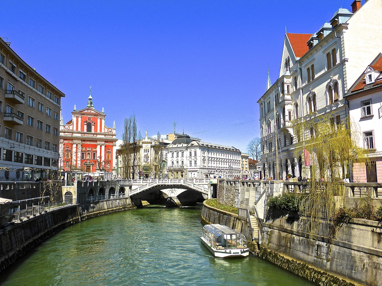 4 Gorgeous Eastern European Cities To Put On Your Bucket List Cosmos 4-gorgeous-eastern-european-cities-to-put-on-your-bucket-list-cosmos