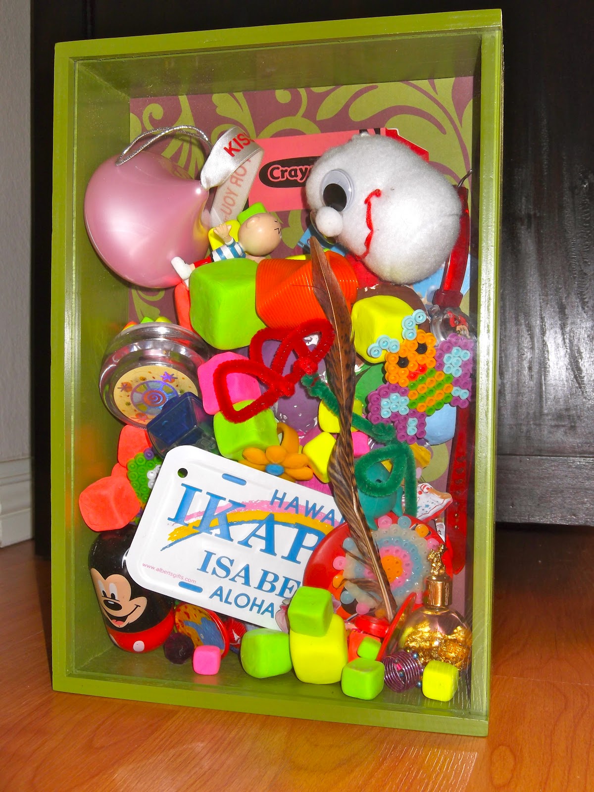 Old Yarn Girls: Teensy Toy Shadow Box