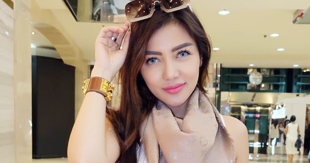 Demi Nilai Yang Bagus Mahasiswi Ini Rela Ngentot Dengan Dosen