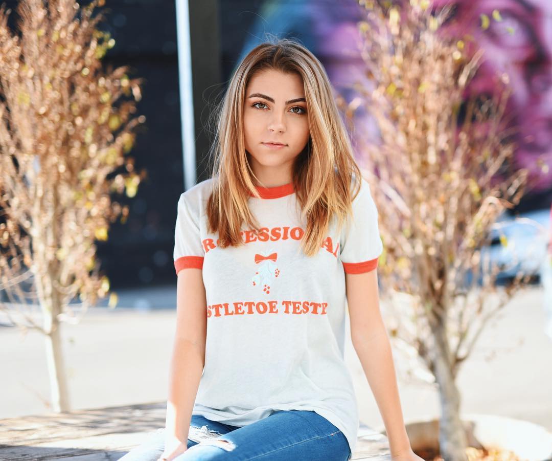 Starlet Arcade: Jada Facer songs