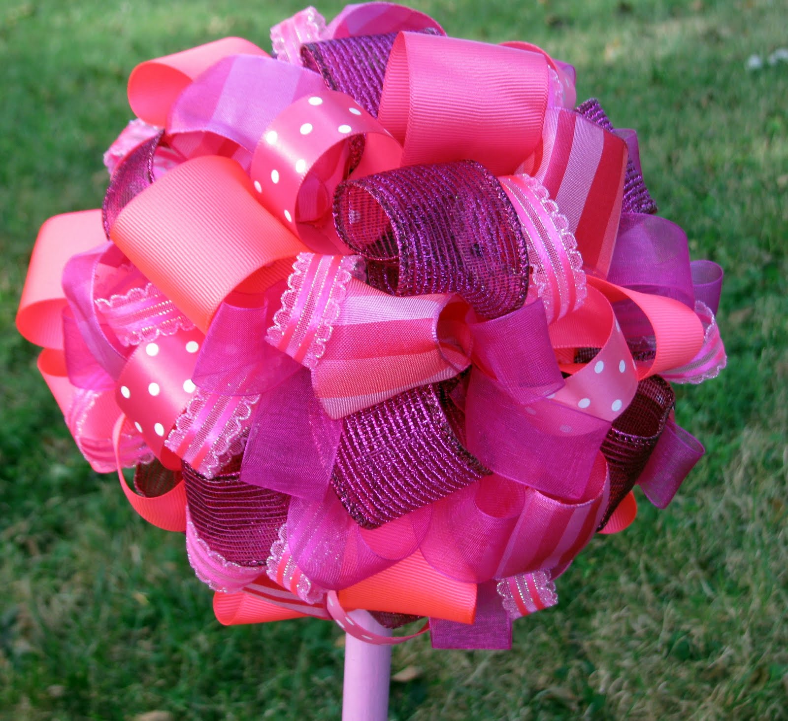 Banana Lala: {Ribbon Topiary} Bright Pink