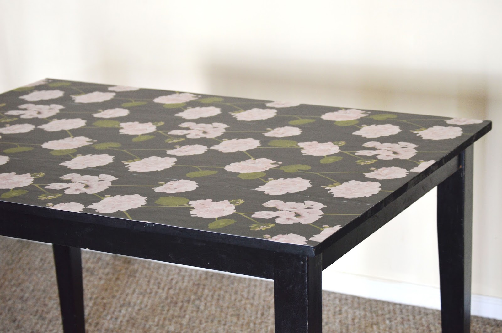 Vikalpah: Dining Table makeover using wallpaper + Giveaway!