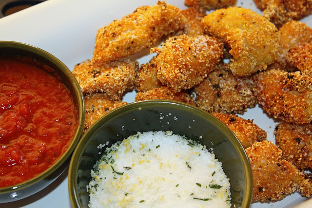 The Bubbly Hostess: Crispy Chicken with Rosemary Lemon Salt