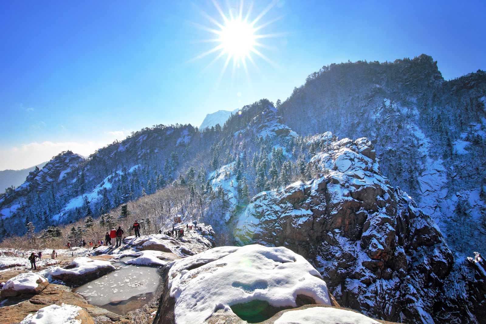 Sensasi Alam Pengunungan Seoraksan National Park Korea