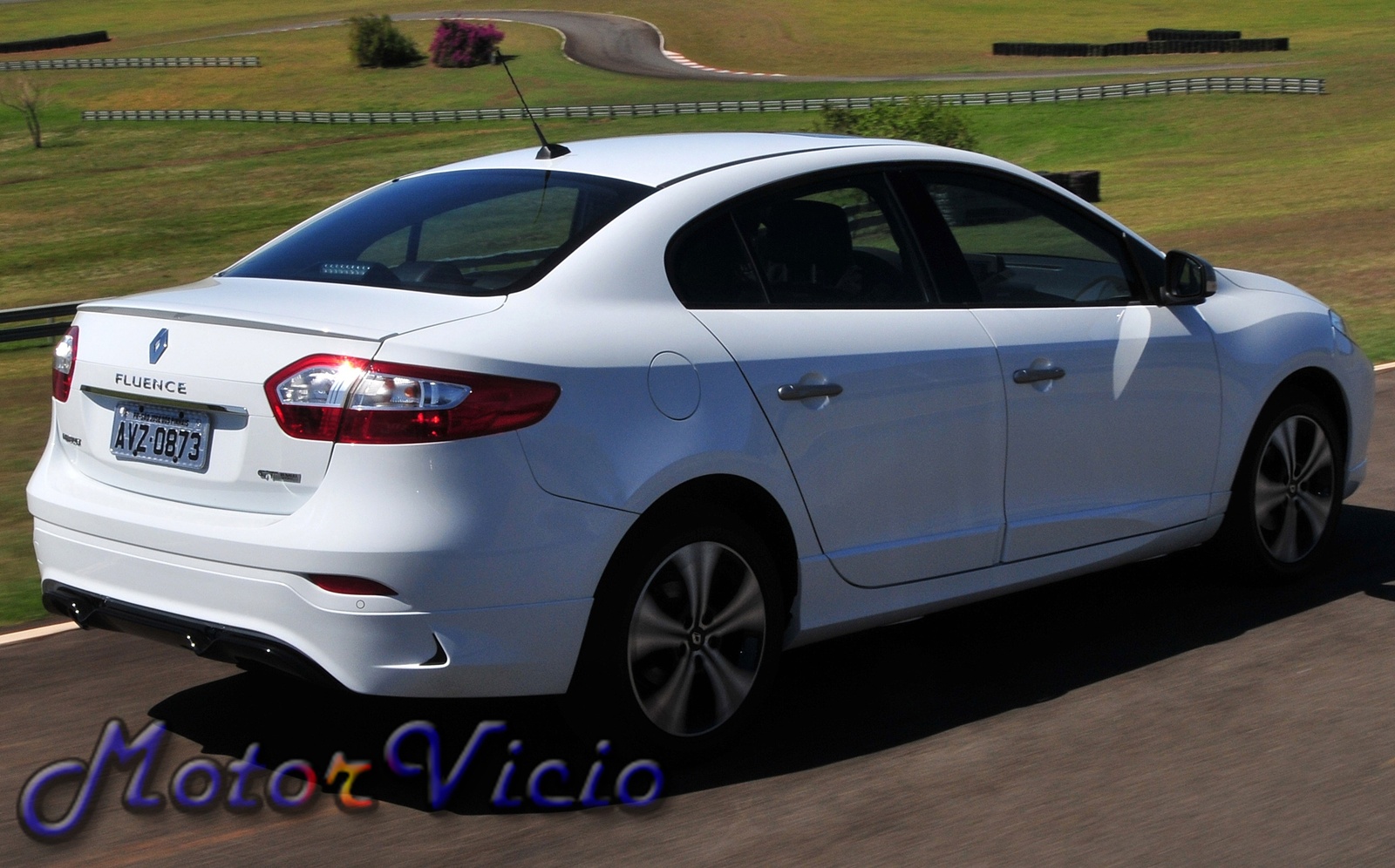 Renault Fluence GT Turbo - Preço R$ 79.370. Fotos, vídeo, e informações ...