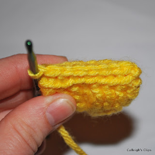 Calleigh's Clips & Crochet Creations: Fire Hydrant Applique Crochet Pattern