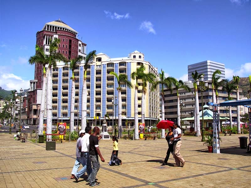 Playa, arena e historia.: Historia de la República de Mauricio