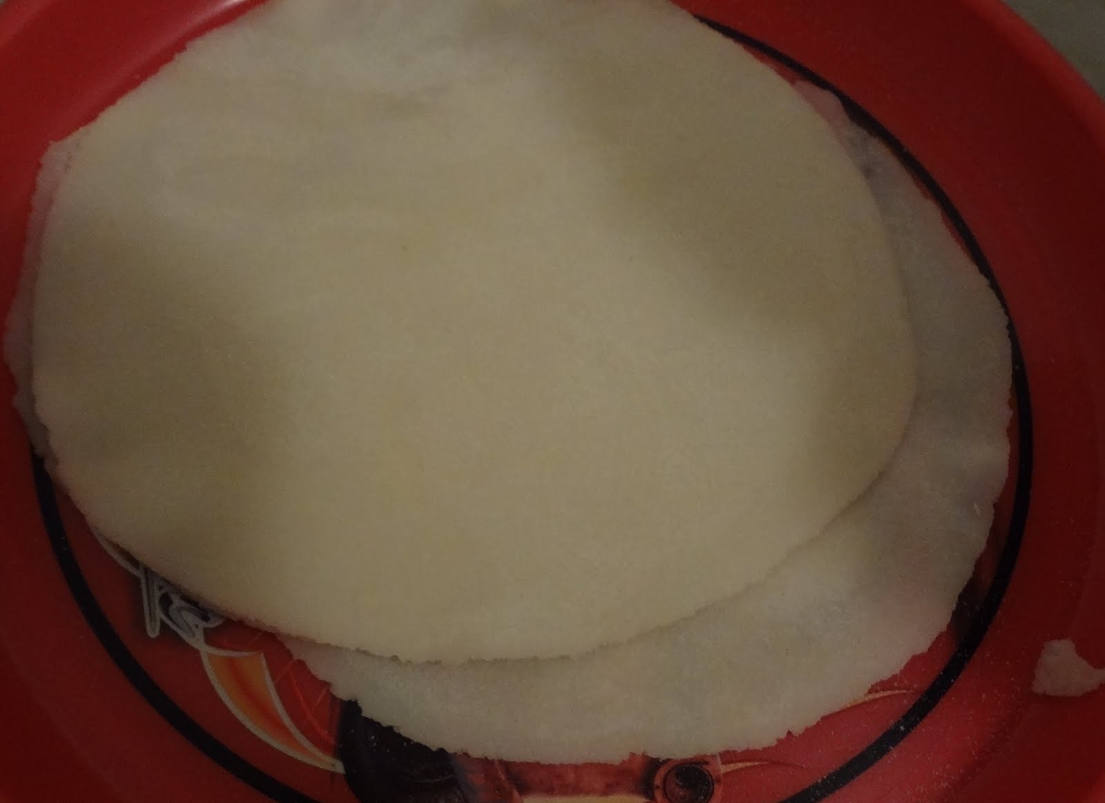 MALABAR PATHIRI (ARI PATHIRI/THIN RICE ROTI) with step by step pics..