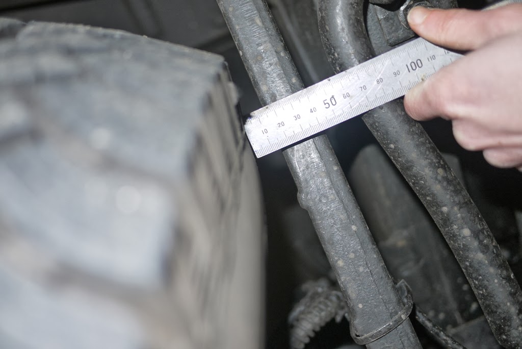 Defender 90 XS: Steering Lock Stop Adjustment