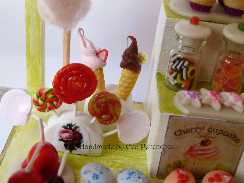 Mini Escenas, Miniaturas by Eva Perendreu: Carro de dulces en miniatura ...