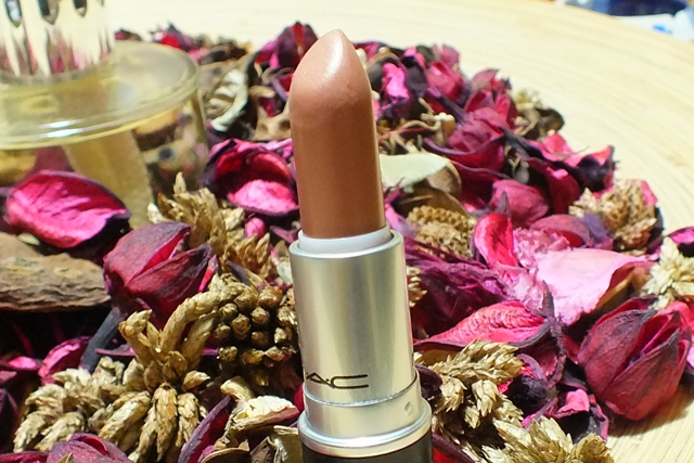 "Easy make up": MAC Rossetto "High Tea" review