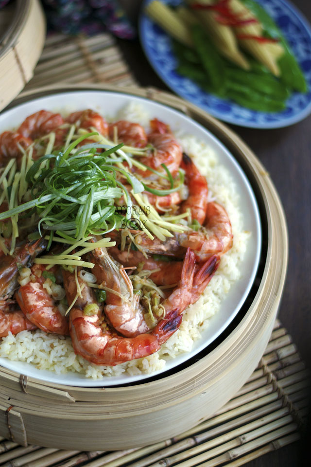 Adora's Box: STEAMED PRAWNS ON EGG FRIED RICE