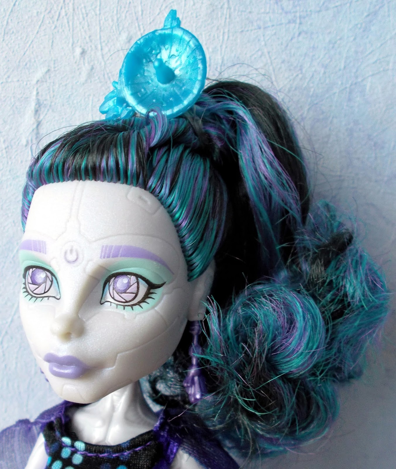 Calaminthes Clawdeen & Fashiondoll Friends: The Golden Scary / Welcome ...