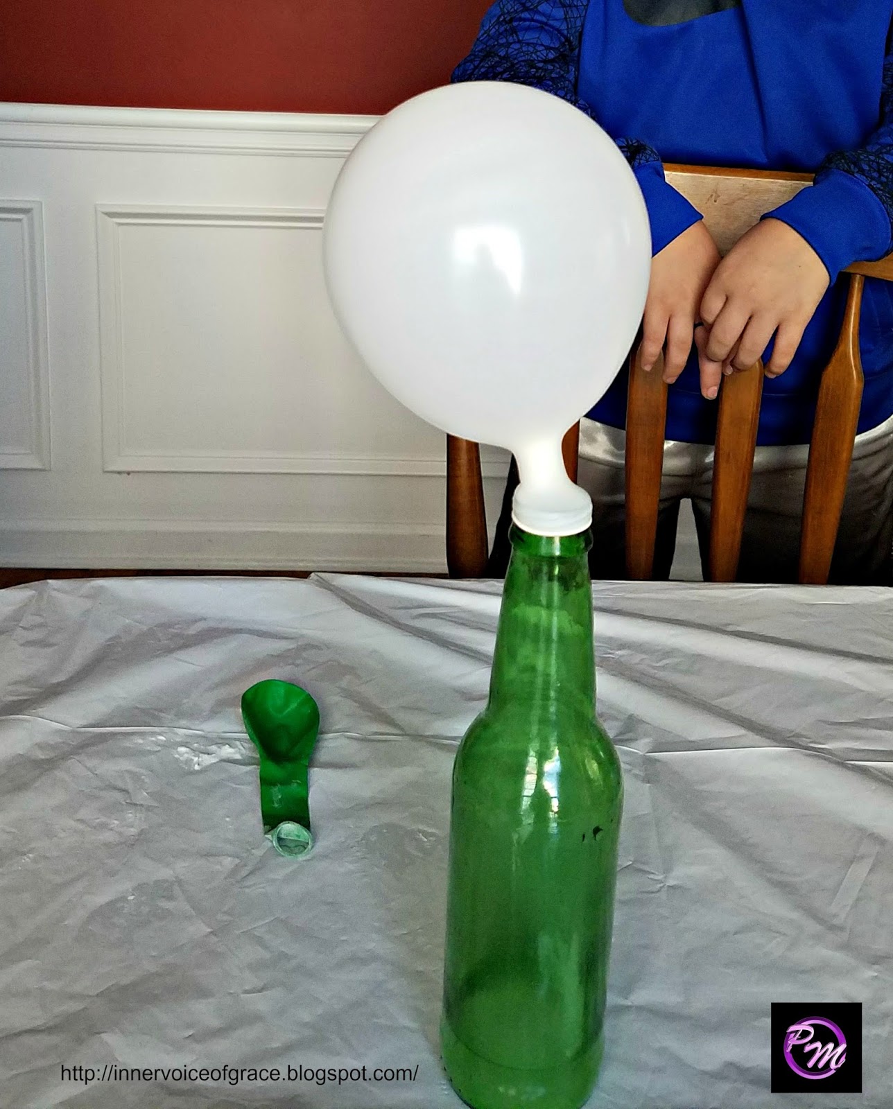 Poetic Mommy: Chemistry of inflating a balloon - Science Experiment