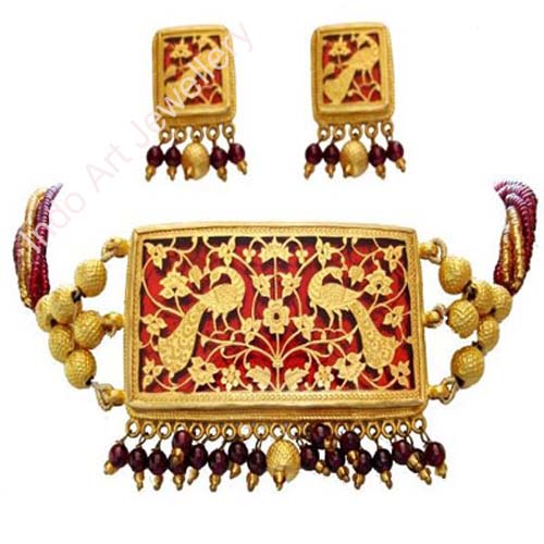 नीलम: faishan ke sath katamtaal karti theva kala