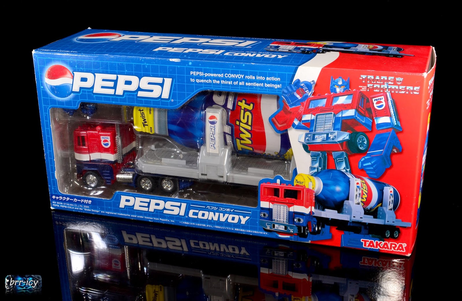 Brr-icy's Transformers Reviews: Canadian Pepsi Prime (with 2005 version)