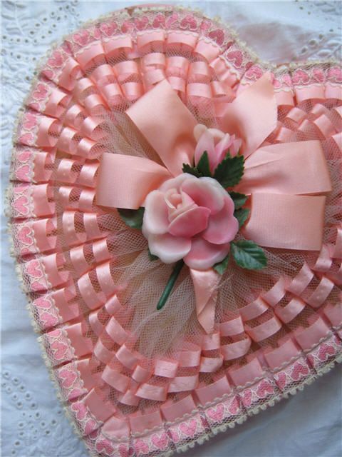 My Paisley World: Frilly, Vintage Heart-Shaped Valentine Candy Boxes