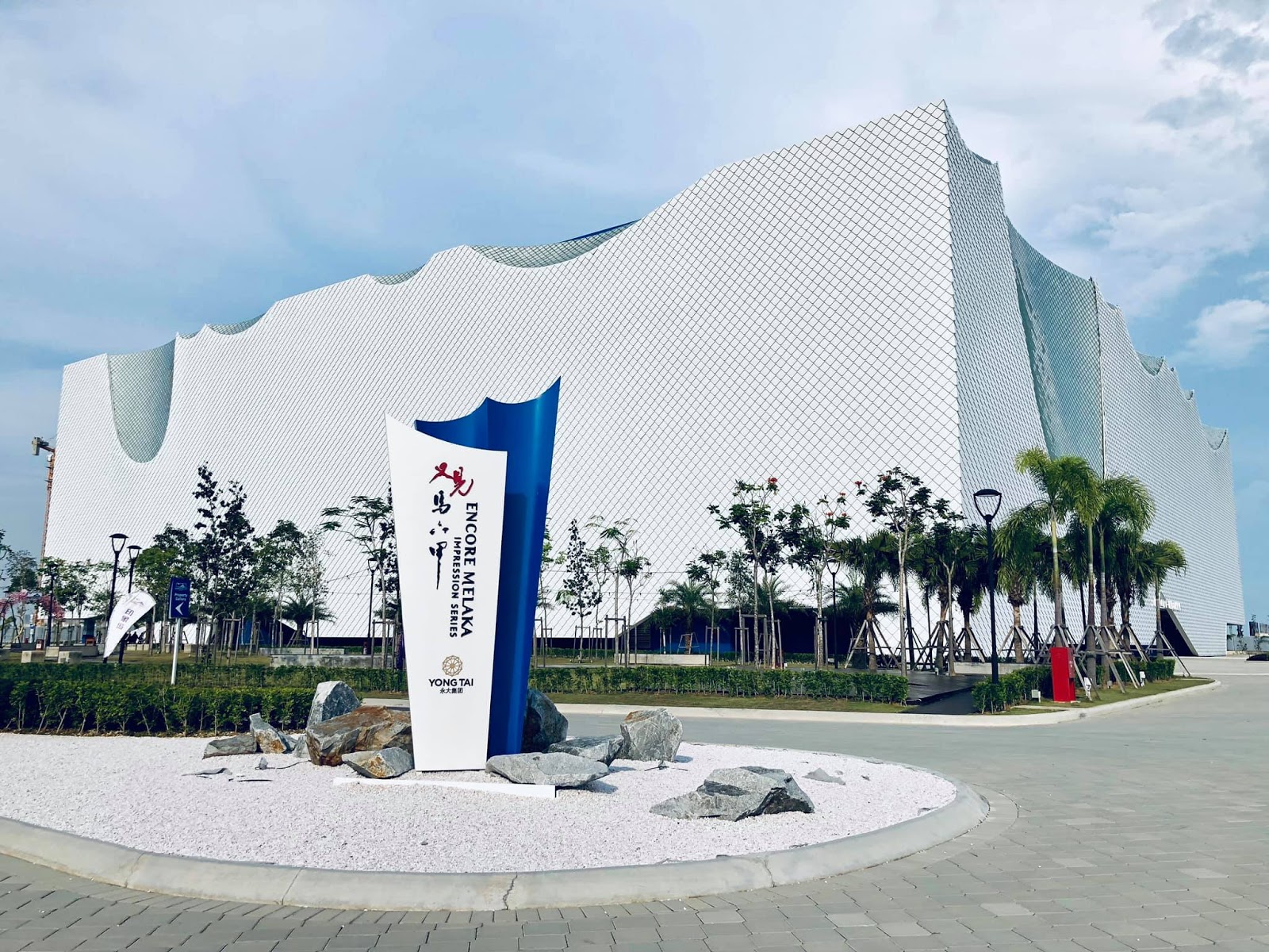 PENGALAMAN MENONTON TEATER SEJARAH MELAKA DI ENCORE MELAKA