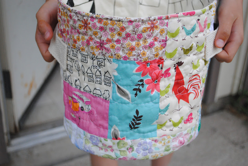 1/4" mark: Tutorial: Patchwork Bucket