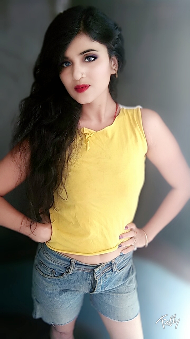 Anshika Singh Wallpaper, beautiful picture and hot photos collections - Bhojpuri Filmi Duniya