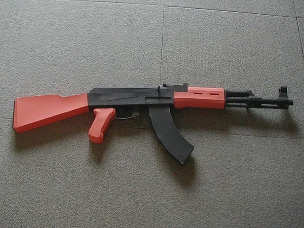 ShadowsGhoul: Papercraft AK- 47