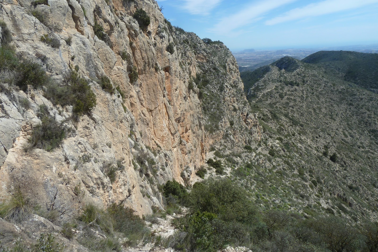 SIERRA ALGAYAT, PENYA LA MINA, ALGEÑA - Las Rutas de Moskys
