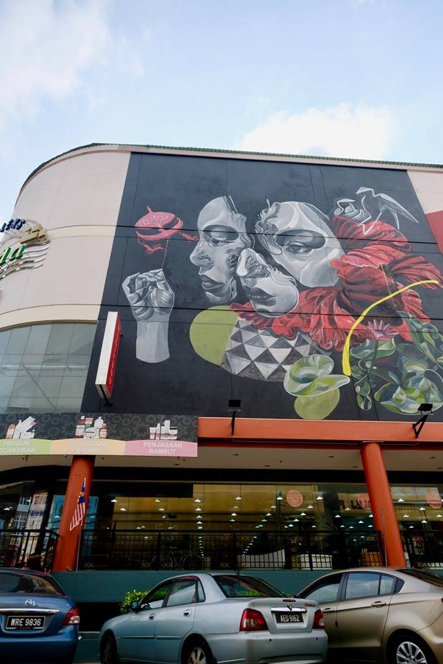 LENSA MUAR | MURAL CANTIK DI MUAR