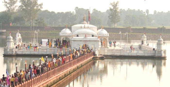 Taluk Jains: PAWAPURI JAIN TEMPLE