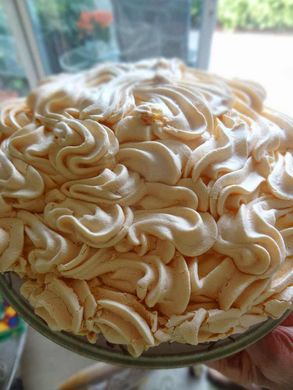 Scrumpdillyicious: Harry's Continental Kitchens Famous Key Lime Pie