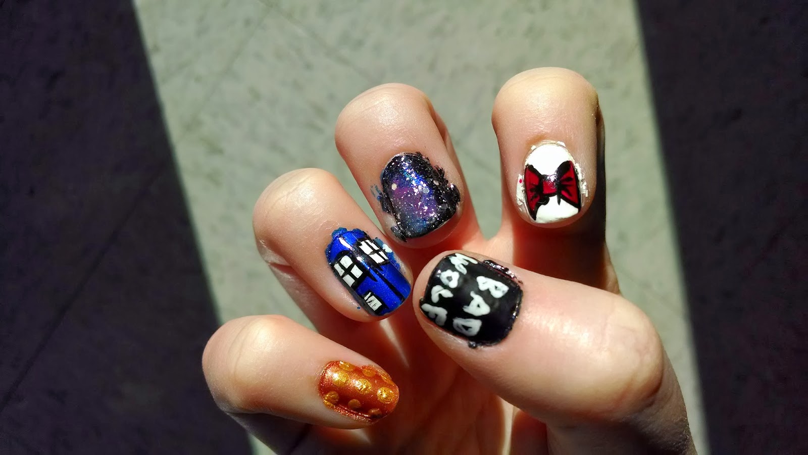 The Nail Diaries: Doctor Who Themed Nail Design