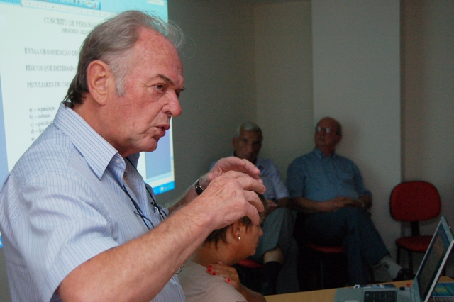 ABRASUS: FST: problemas no tratamento de drogaditos e doentes mentais