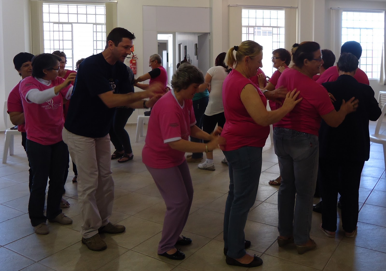 Duavesso Cia de Teatro: Duavesso no Outubro Rosa - Dinâmica com ...