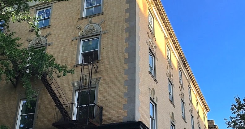 H A R L E M + B E S P O K E: ARCHITECTURE: NEW WINDOWS AT STRIVERS ROW