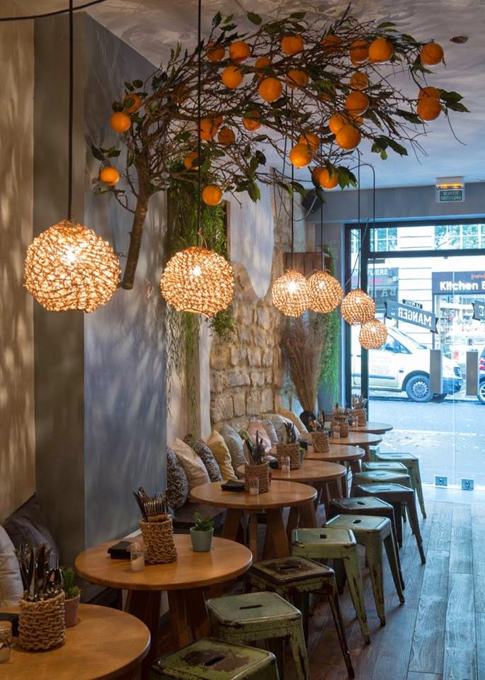 Un interesante restaurante de estilo rustico en el centro de Paris ~ La ...