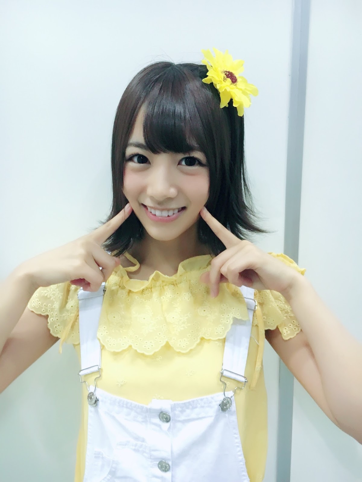 Nao Kanzaki and a few friends: Nogizaka46: The 'Hinako Kitano post' #3....