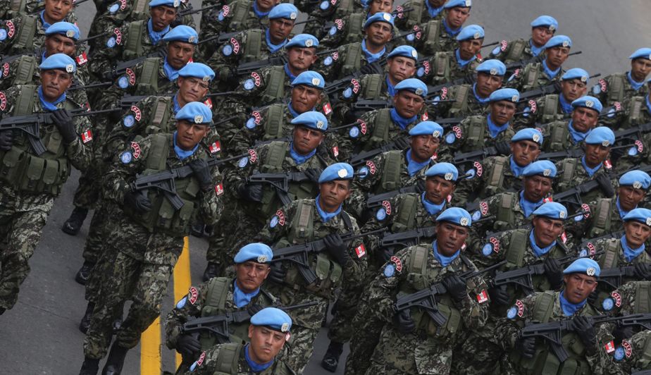 Peruvian Military Parade | Gringo Peru