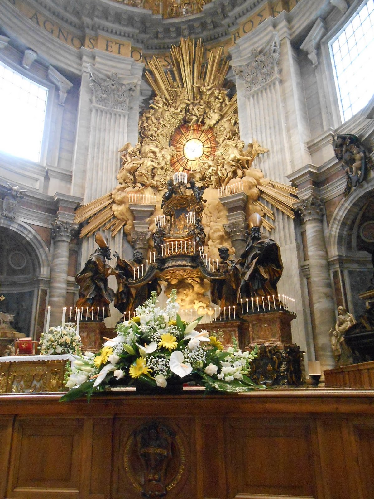 Decorations of the Vatican Basilica on the Feast of St Peter’s Chair ...
