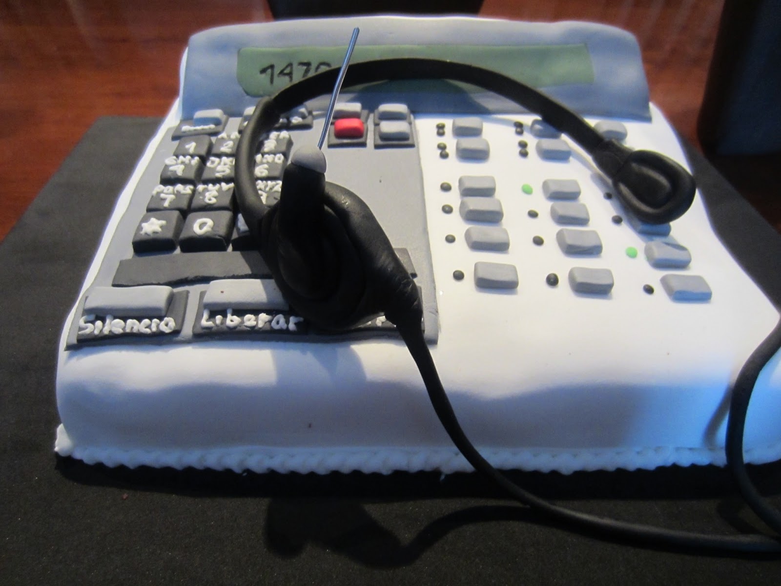 fofulindas en dulcelandia: TARTA CALL CENTER