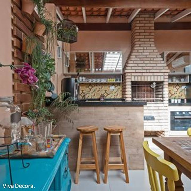 ÁREA COM CHURRASQUEIRA RÚSTICA: 33 IDEIAS PARA TE INSPIRAR