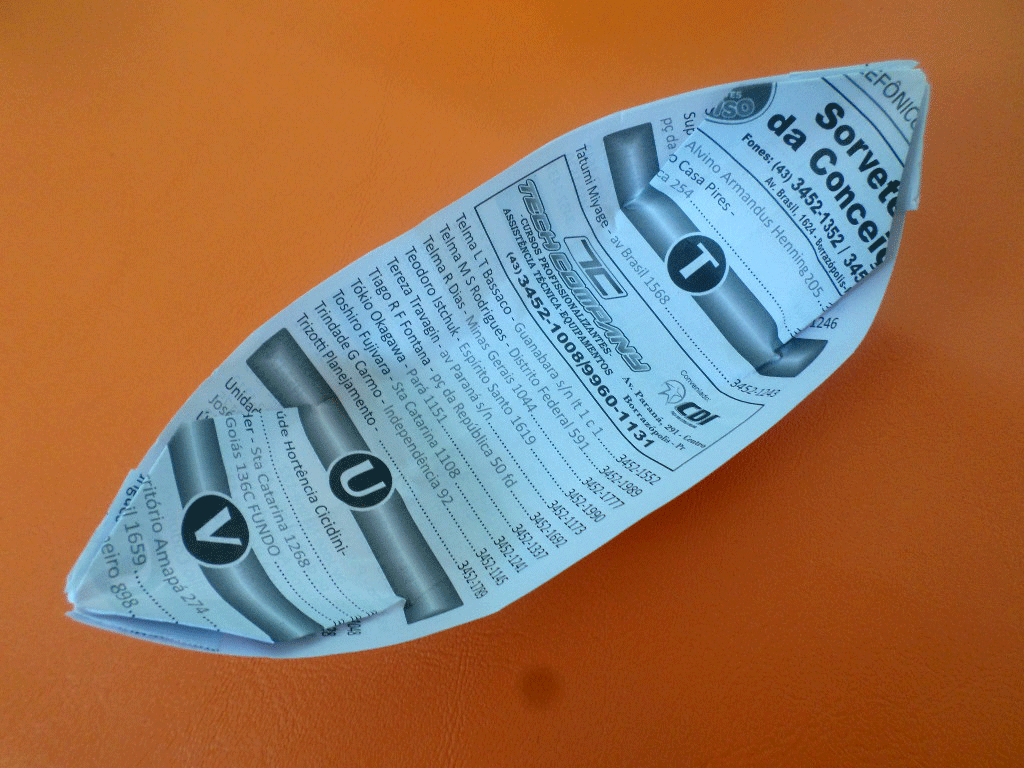 Montanha Azul: Canoa de Origami