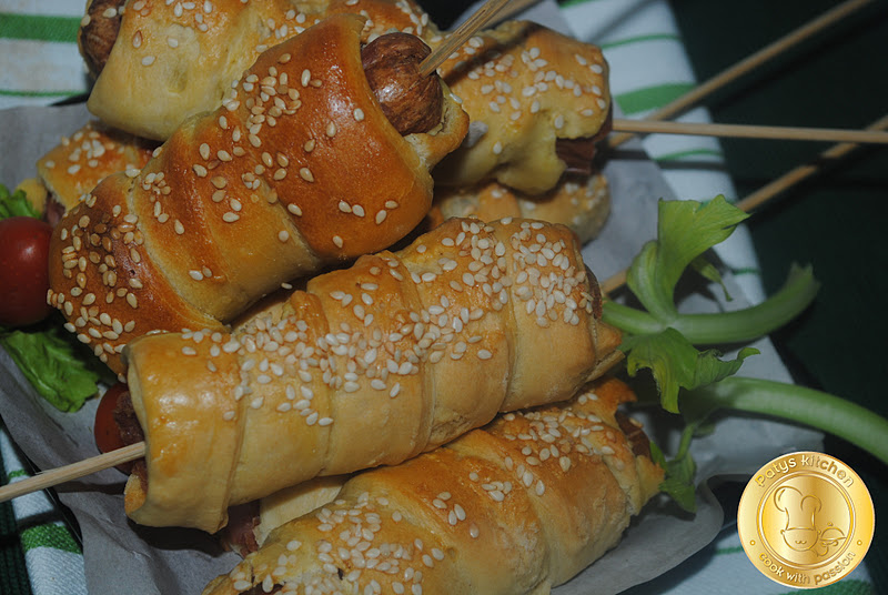 PATYSKITCHEN: SAUSAGE SPIRAL BREAD/ROTI PINTAL SOSEJ