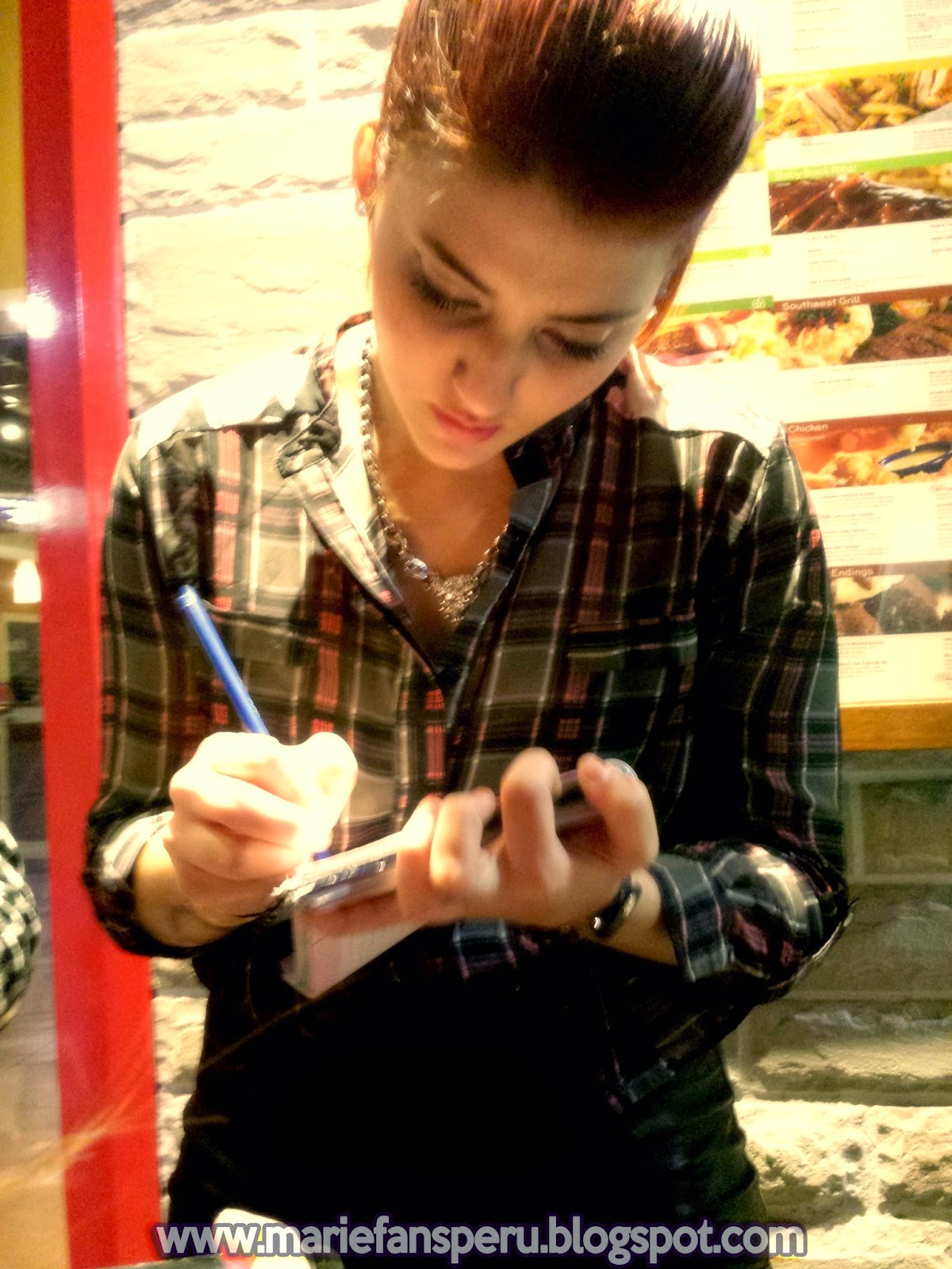 Marié: MARIÉ Y SUS FIELES FANS