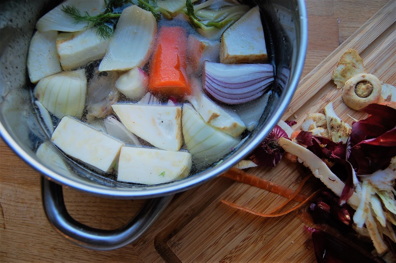 Cirkusvillan: Koka egen kyckling-buljong