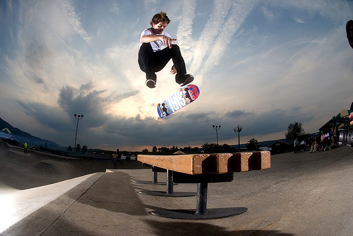 Skateboarding.: Mike Mo Capaldi.