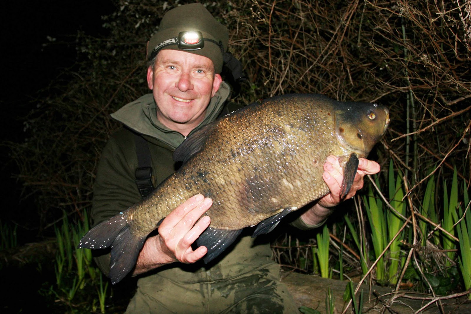 Duncan Charmans World of Angling: 300lb of carp & tench in a day ...