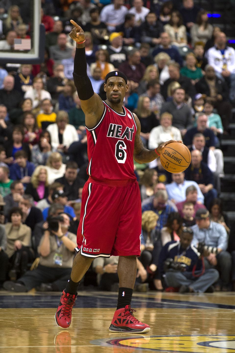 Basket Ball Players In Action: Lebron James Profile, Pictures,Wallpaper ...