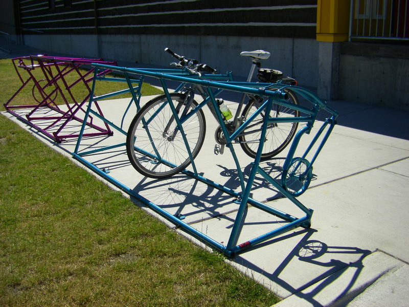 ClubUnivega: Beautiful Bike Racks