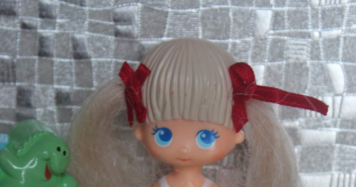 PLANET OF THE DOLLS: Doll-A-Day 2019 # 53: Dolly Pops