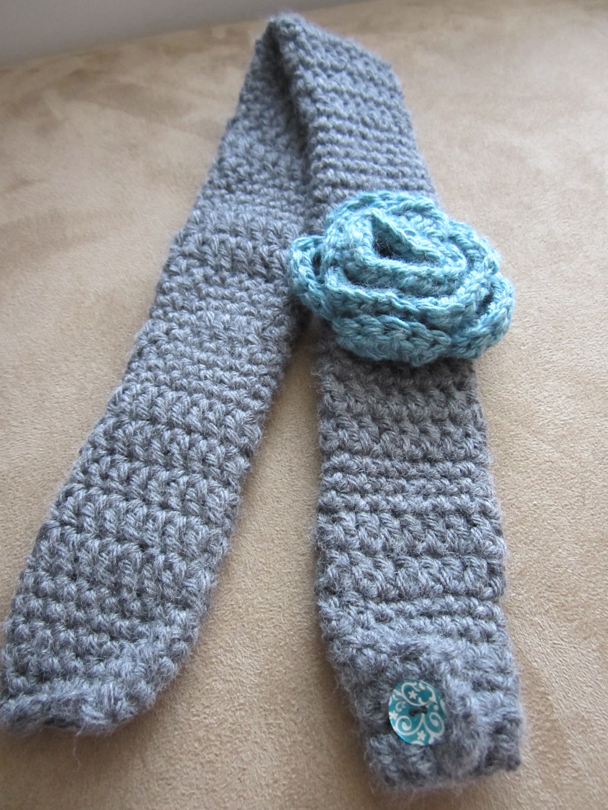 {hands full of happiness}: Crocheted Camera Strap Sleeve - Pattern